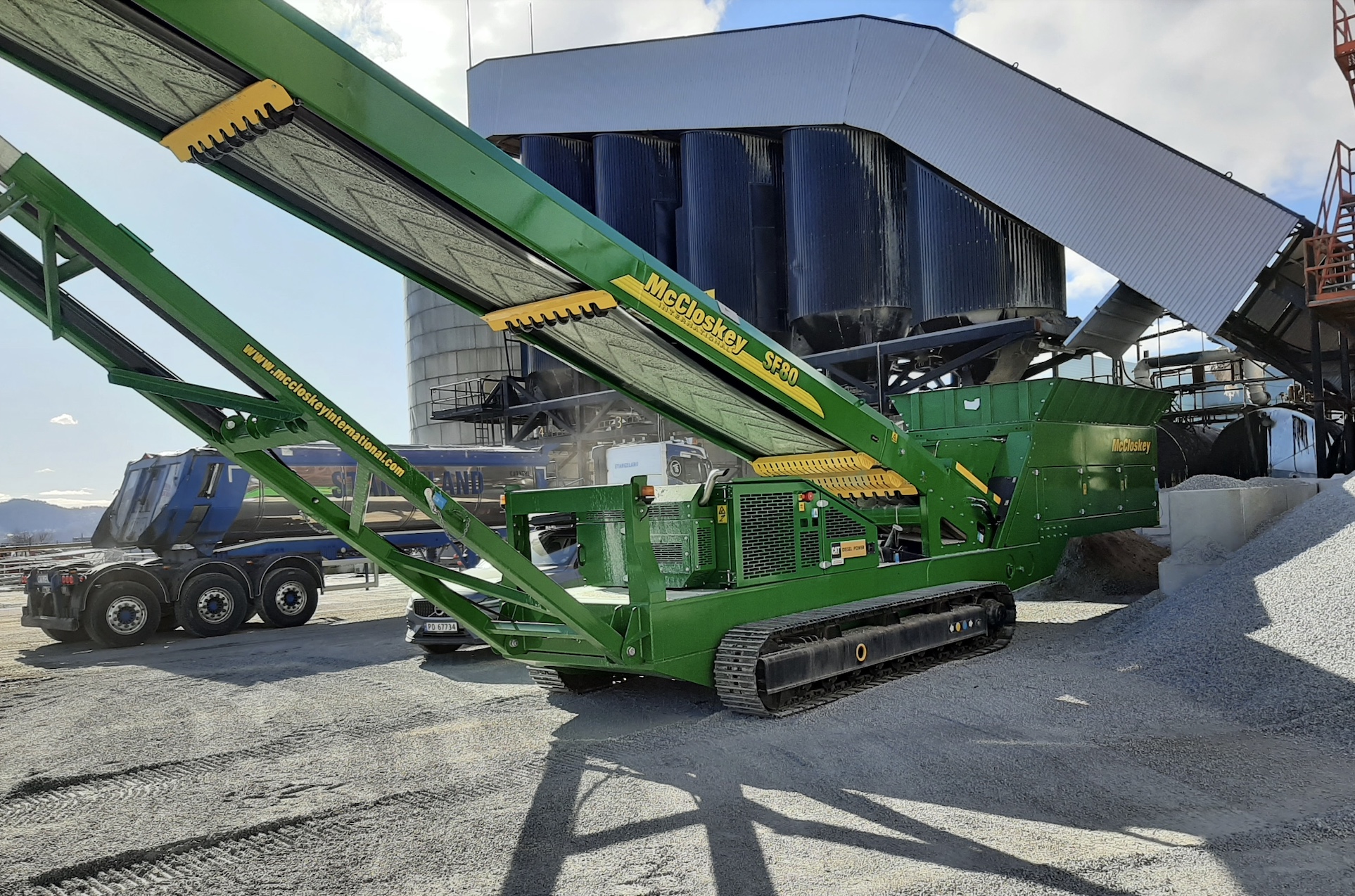 McCloskey SF80 stacker med matekasse til Velde Pukk AS - Gitmark